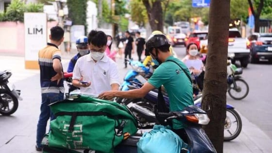 Online retail sales in Vietnam jump 35% to over $16 bln in 2025: report ...